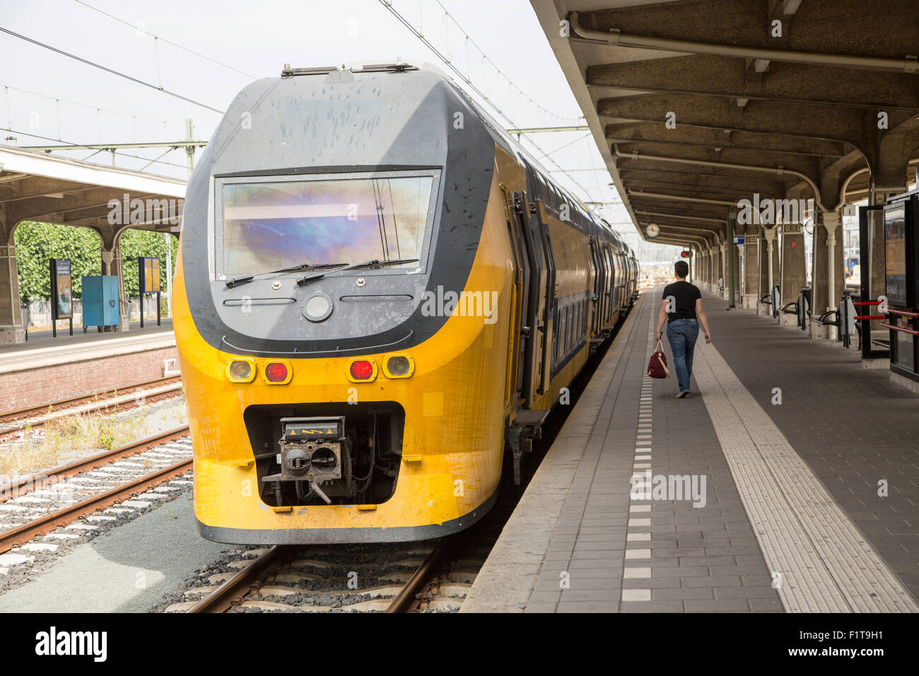 Sprinter train at platform hi-res stock photography and images - Alamy