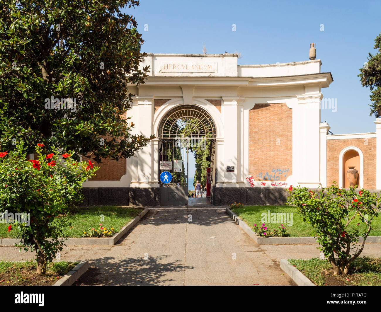 Herculaneum gate hi-res stock photography and images - Alamy