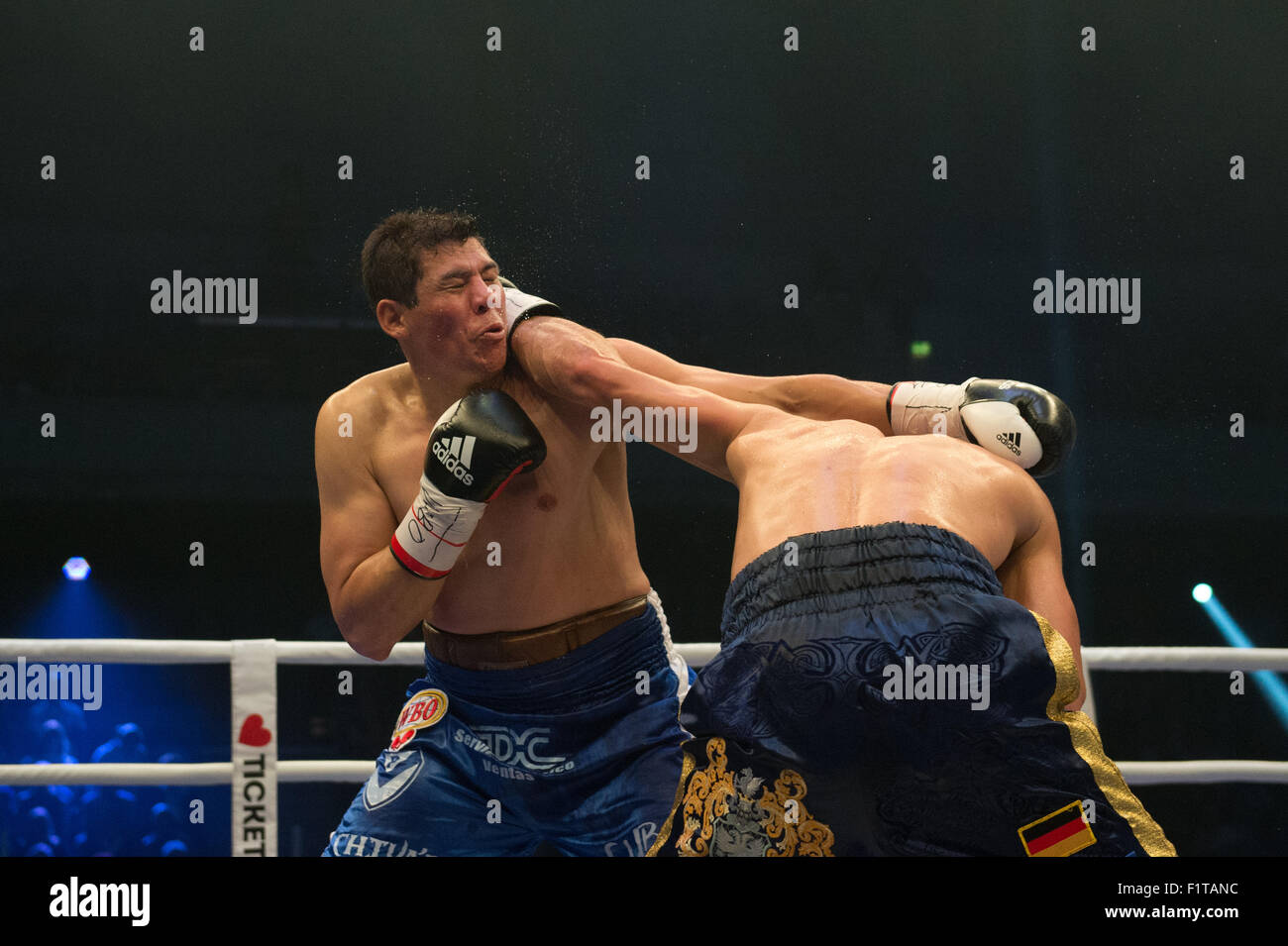 Dresden, Germany. 5th Sep, 2015. Boxing pros Daniel Sanabria of ...