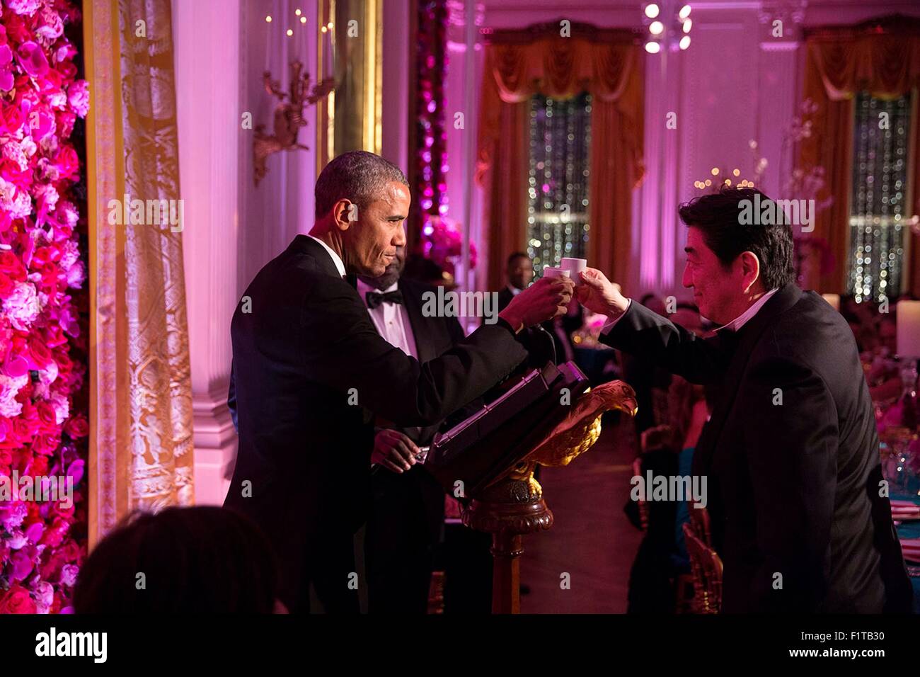 U.S. President Barack Obama and Japanese Prime Minister Shinzo Abe ...