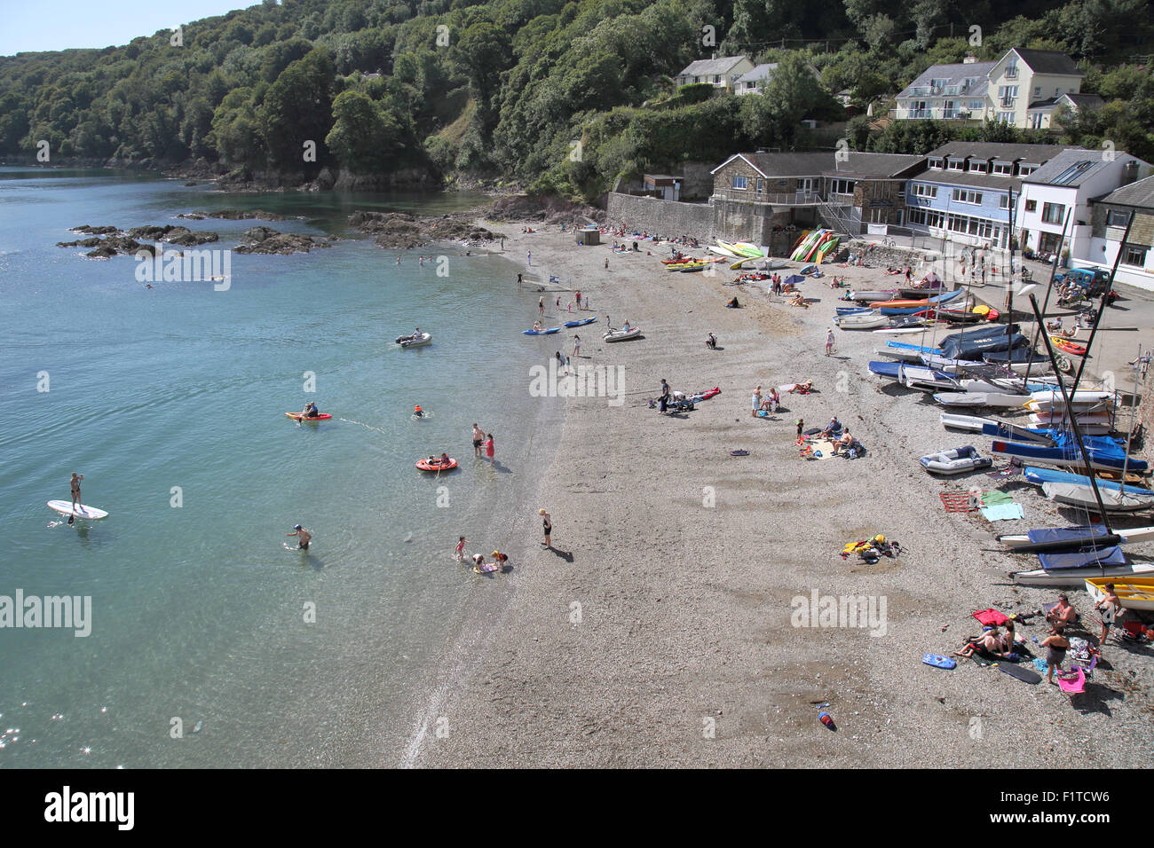 the holiday village of cawsand on the south cornwall coast Stock Photo ...