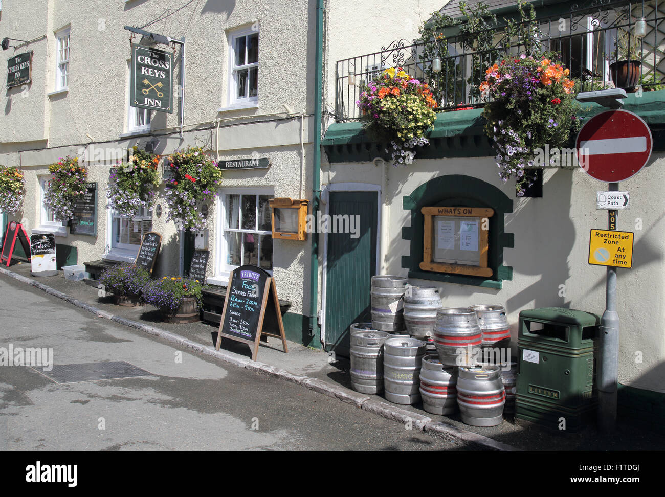 pub in the holiday village of cawsand on the south cornwall coast Stock ...