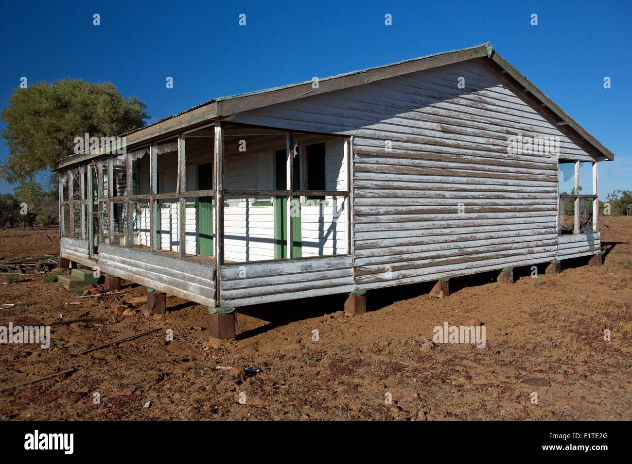 Sheep shearing shed australia hi-res stock photography and images - Alamy