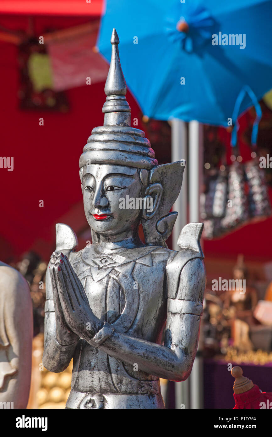 Praying Hands Statue High Resolution Stock Photography and Images - Alamy
