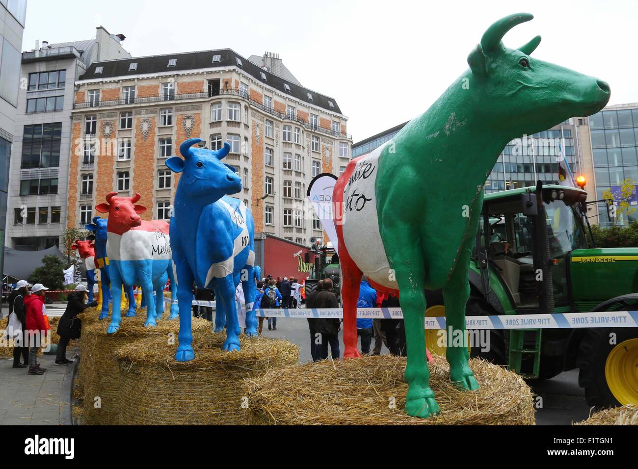 Brussels, Belgium. 7th Sep, 2015. Sculptures of dairy cows are seen ...