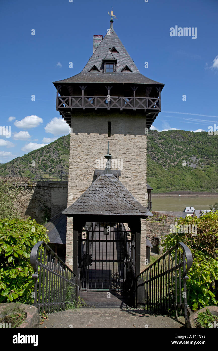 Tower gatehouse and drawbridge on town wall Oberwesel Rhineland ...