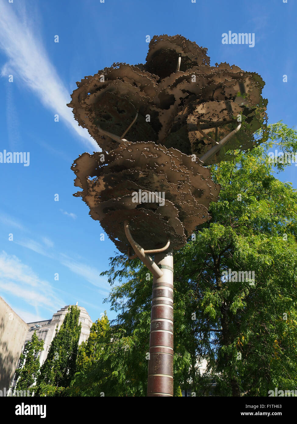 Metal tree artwork tree remembrance hi-res stock photography and images ...