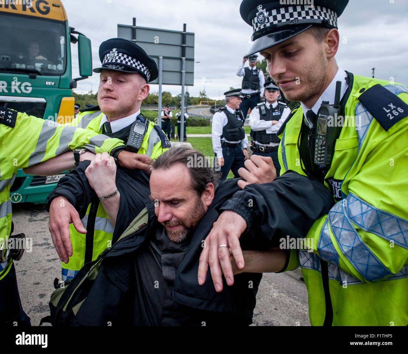 Met police car stop hi-res stock photography and images - Alamy