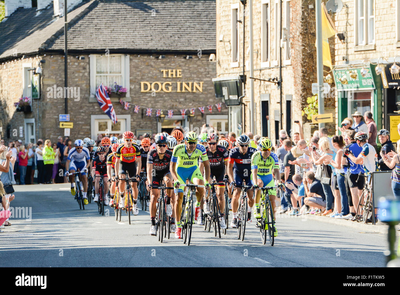 Ribble valley cyclists hi-res stock photography and images - Alamy