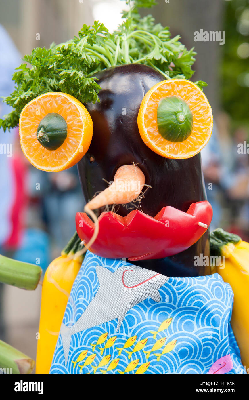 The figures of various animals made from fruits and vegetables Stock ...