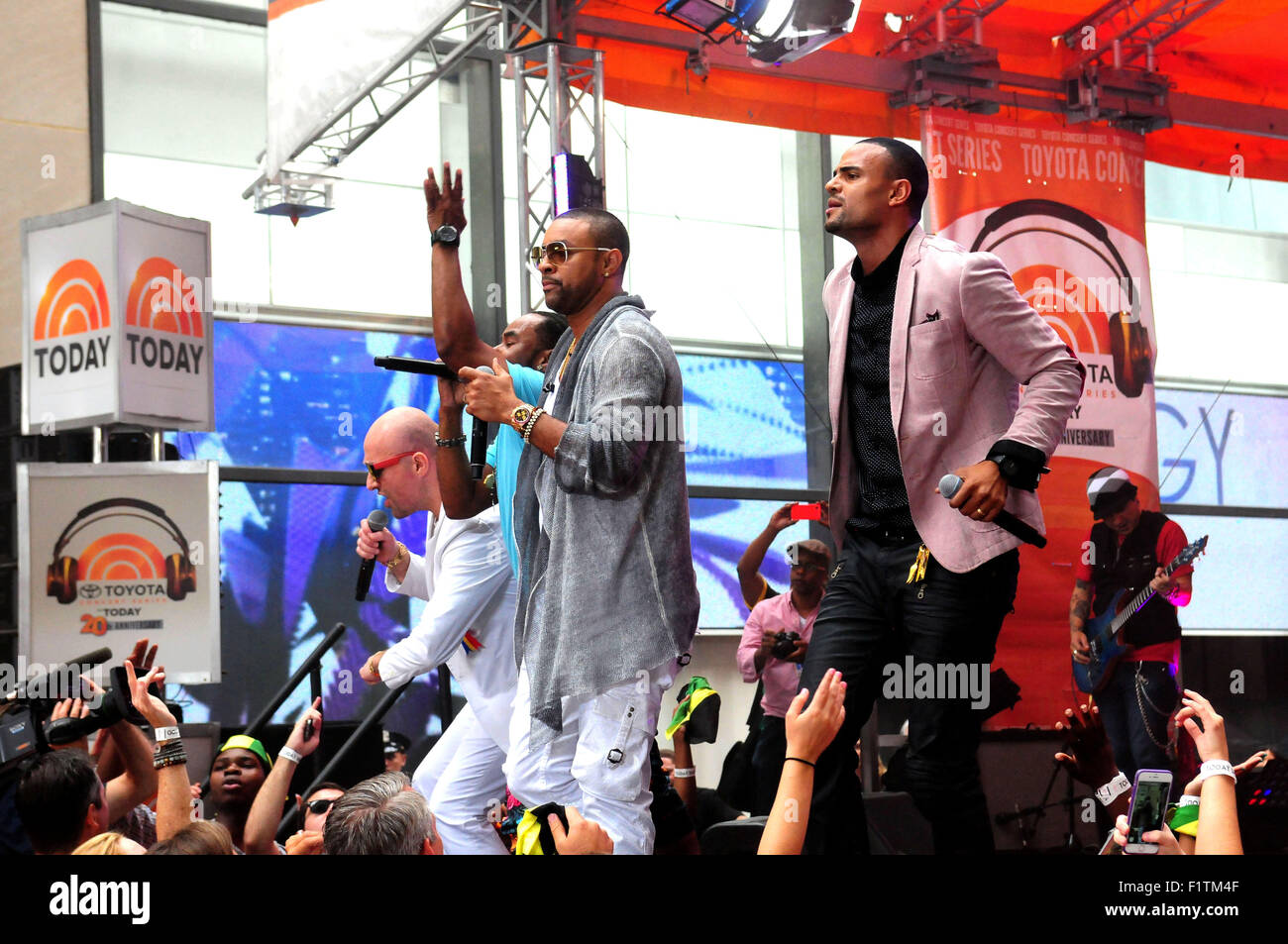 Shaggy performing live on the 'Today' show summer concert series ...