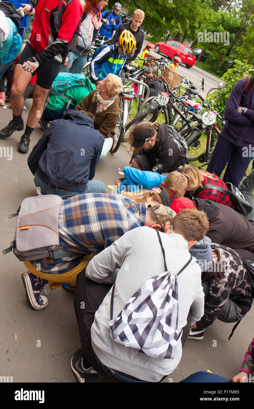 People doing something hi-res stock photography and images - Alamy