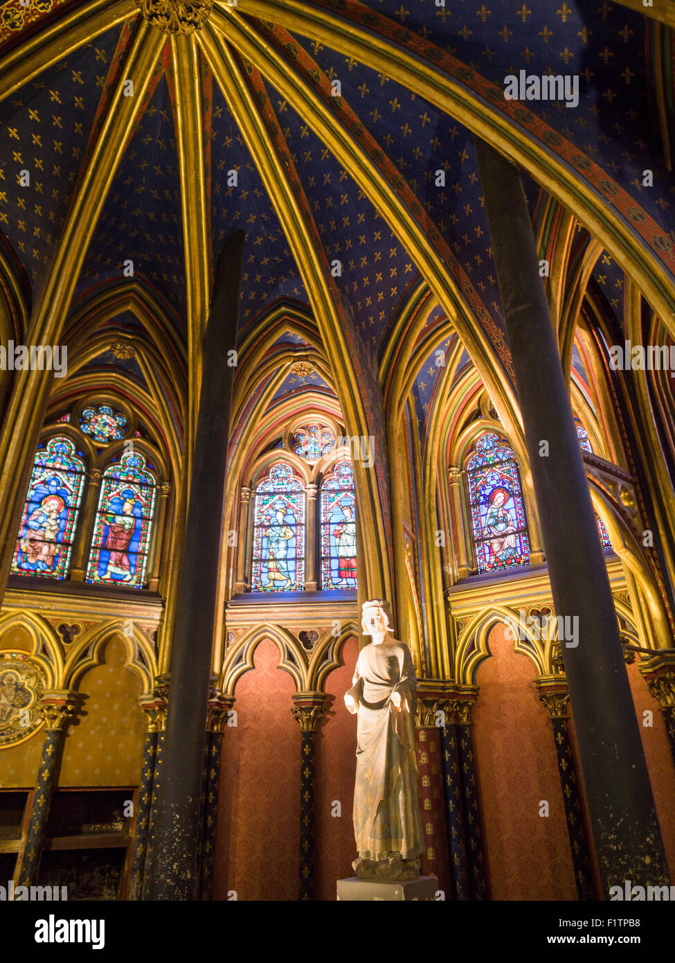 Statue saint louis king louis ix hi-res stock photography and images ...