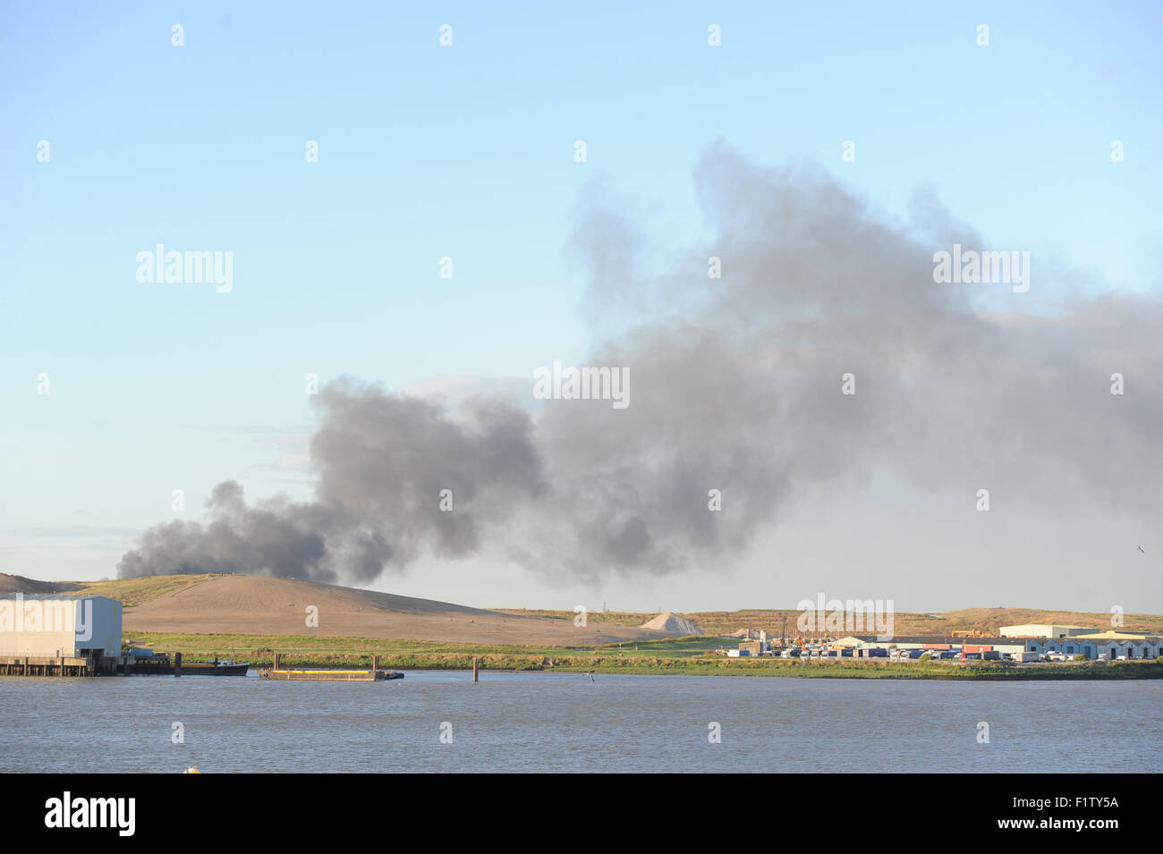 Fire seen in Rainham essex from Erith Kent smoke fillling the sky ...