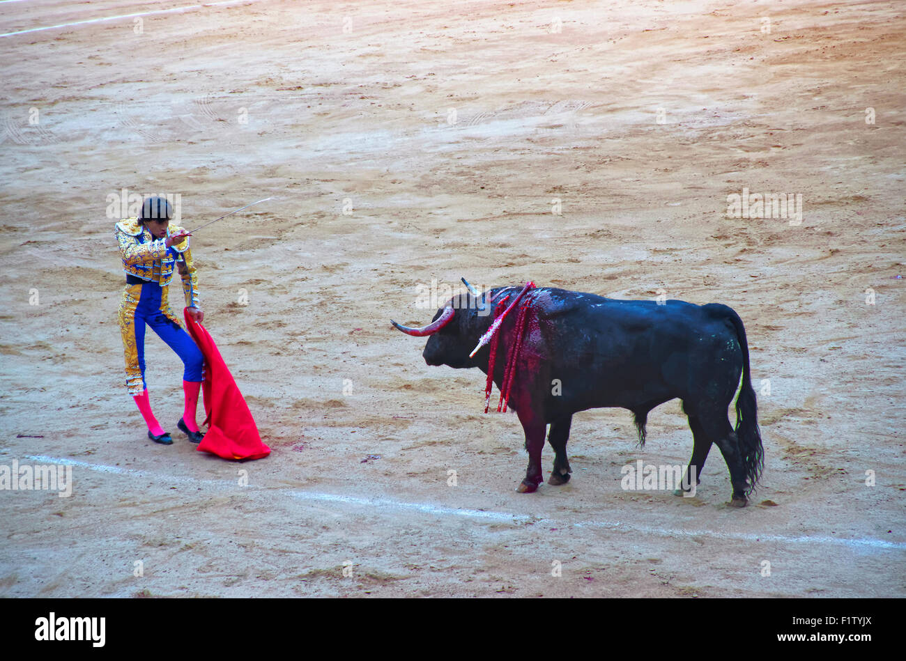 Barcelona performance art symbol hi-res stock photography and images ...