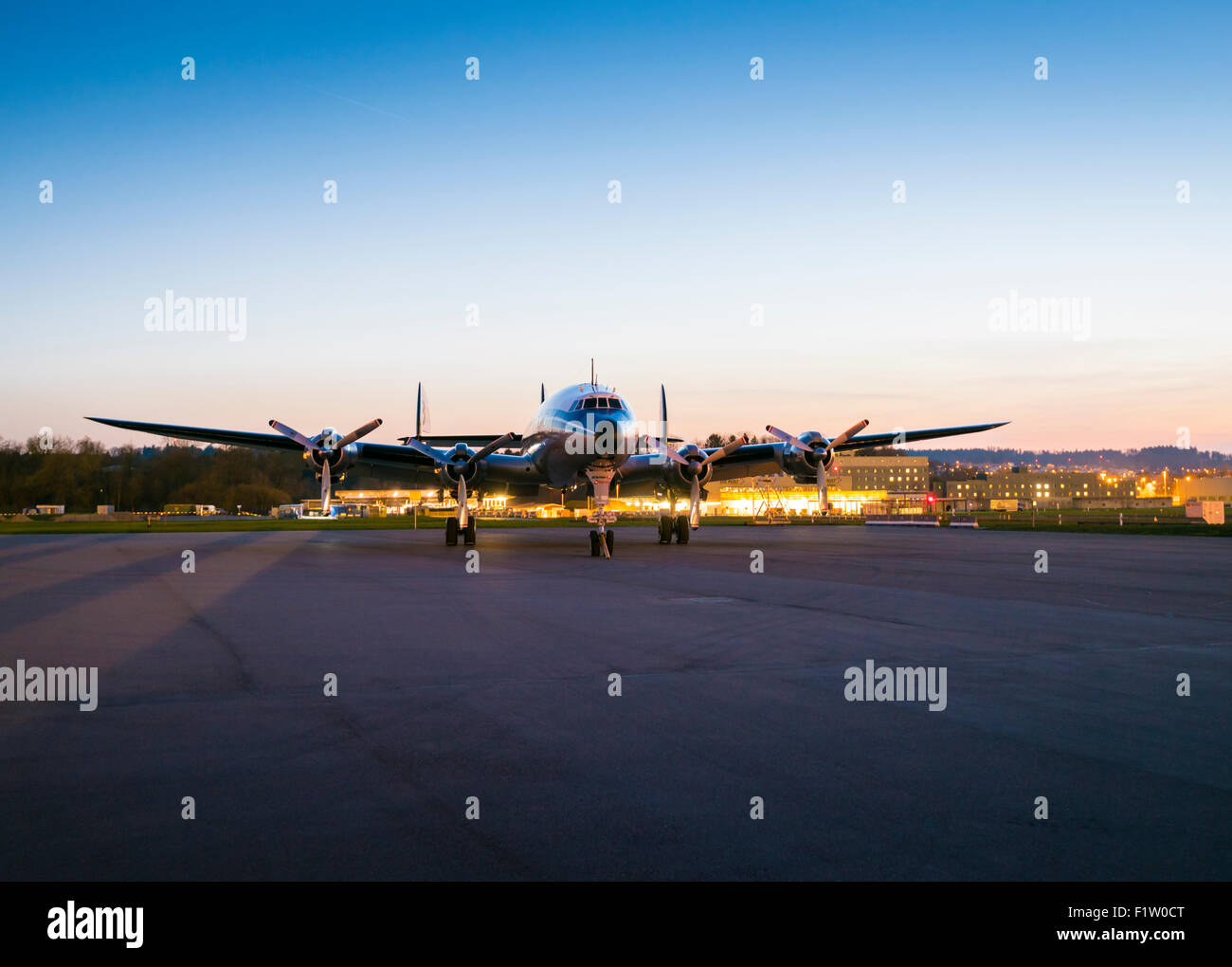 Super constellation cockpit hi-res stock photography and images - Alamy