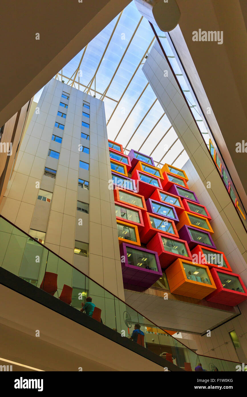Internal atrium of the South General University Hospital, Govan ...