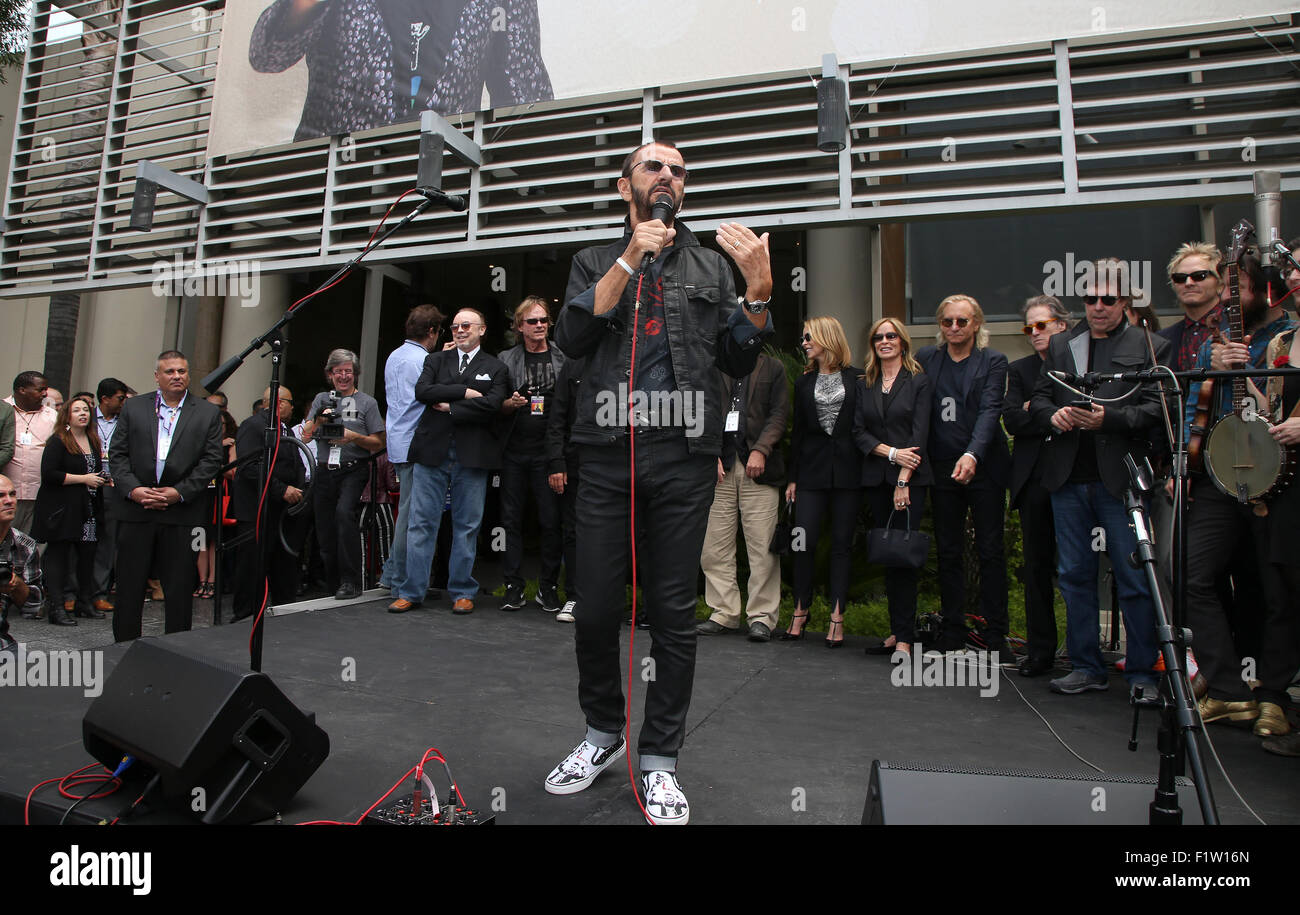 Birthday fan gathering for Ringo Starr's 75th and to call for peace ...