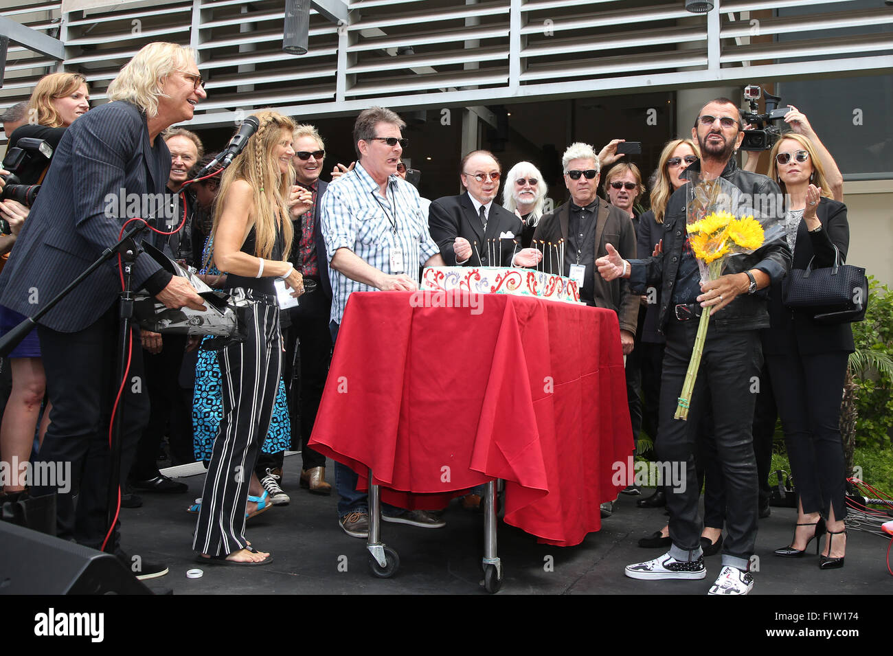 Birthday fan gathering for Ringo Starr's 75th and to call for peace ...