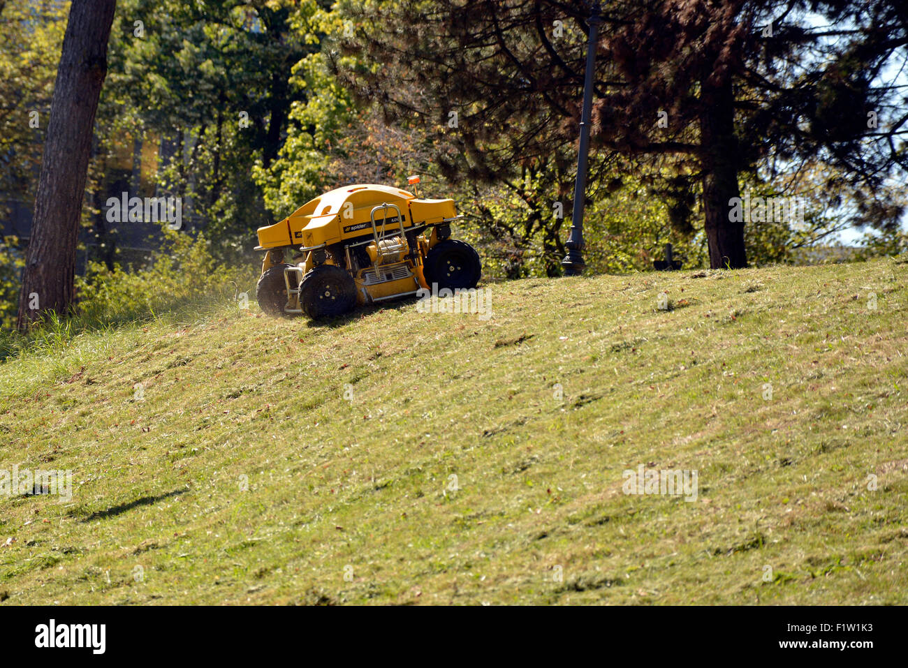 Robot mower robot mower slope hi-res stock photography and images - Alamy