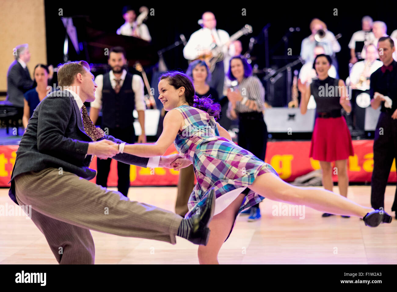 Swing dance hi-res stock photography and images - Alamy