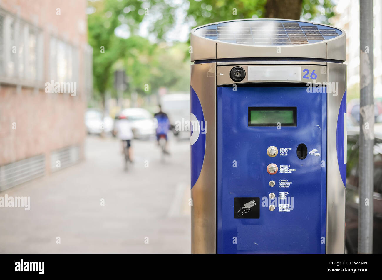 Solar powered ticket machine hi-res stock photography and images - Alamy