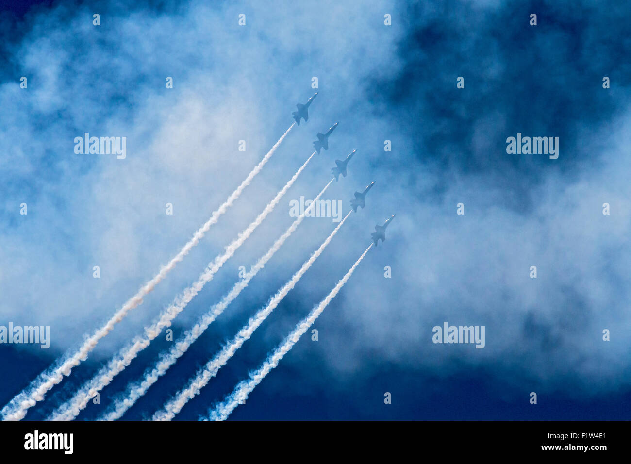 Blue angels hi-res stock photography and images - Alamy