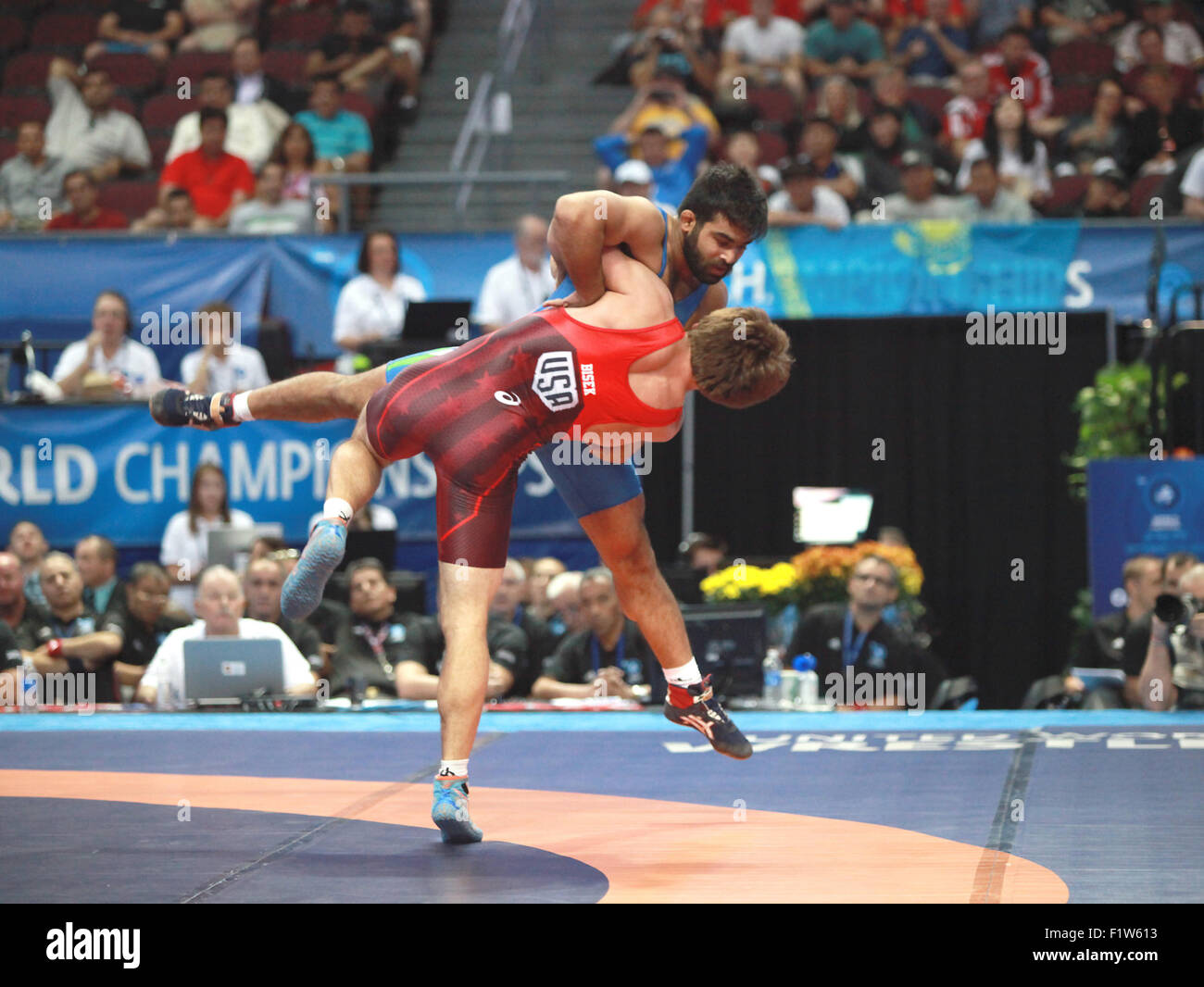 Las Vegas, Nevada, USA. 7th Sep, 2015. USA Andy Bisek defeats India's ...