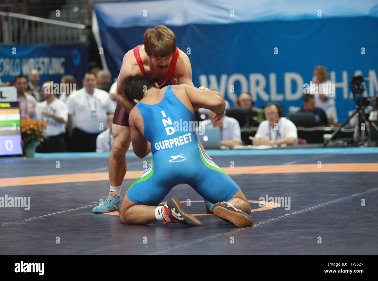 Las Vegas, Nevada, USA. 7th Sep, 2015. USA Andy Bisek defeats India's ...