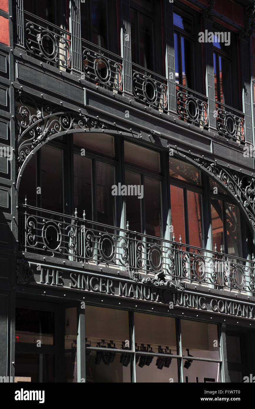 Singer building new york hi-res stock photography and images - Alamy