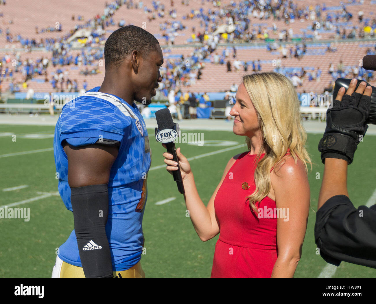 Pasadena, CA. 5th Sep, 2015. Fox Sports sideline reporter Kris Budden ...