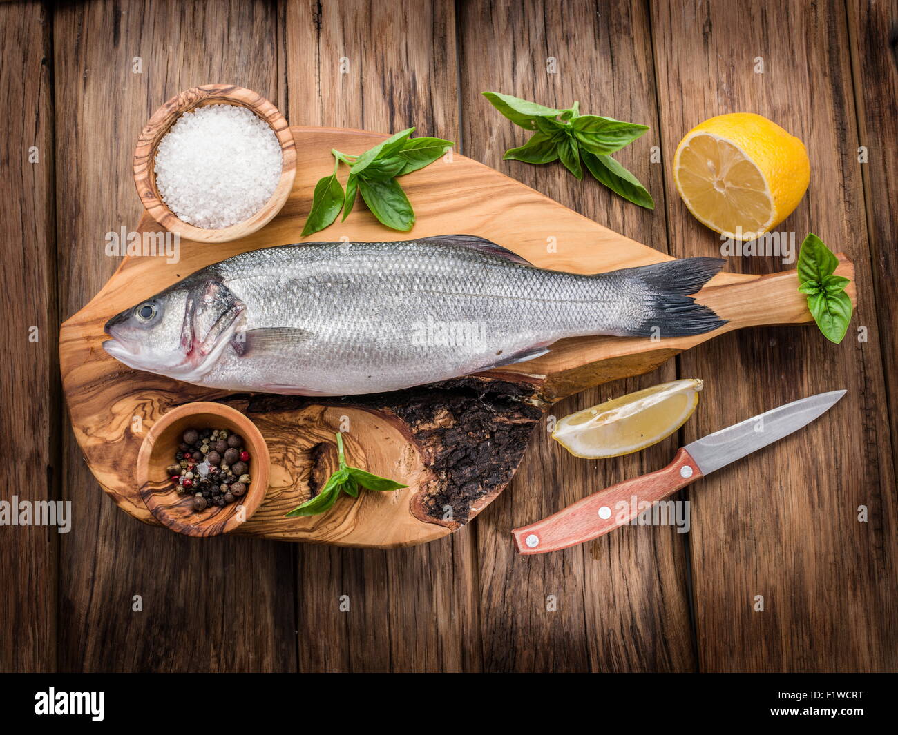 Sea bass hi-res stock photography and images - Alamy