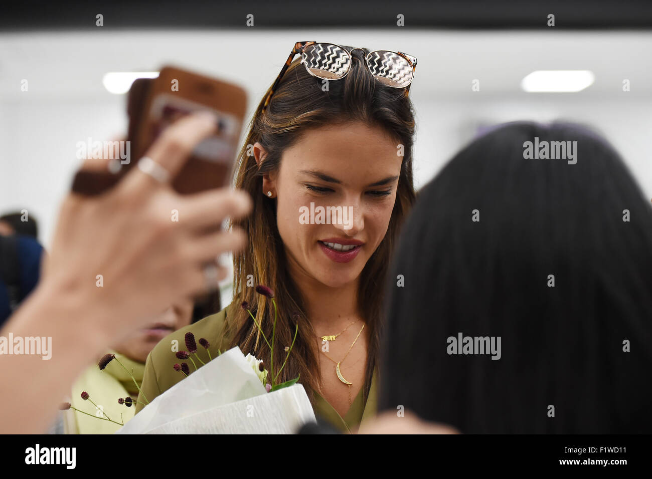 Chiba, Japan. 8th September, 2015. Brazilian top model Alessandra ...