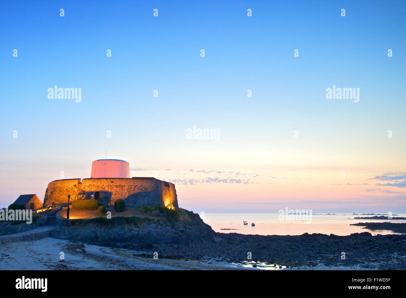 Fort Grey, Rocquaine Bay, Guernsey, Channel Islands Stock Photo - Alamy