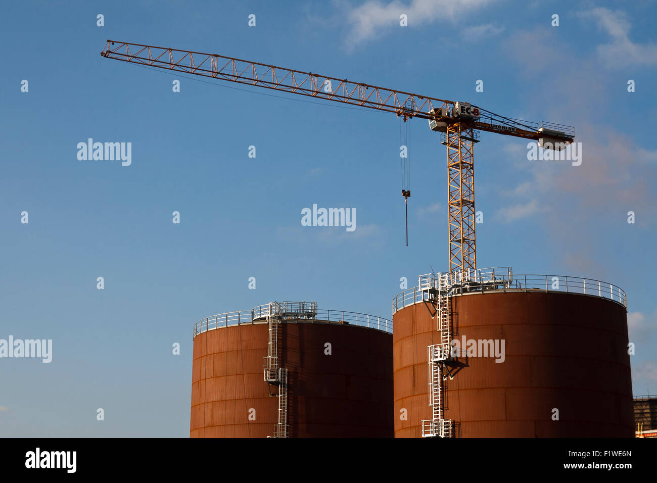 Silos under construction Stock Photo - Alamy