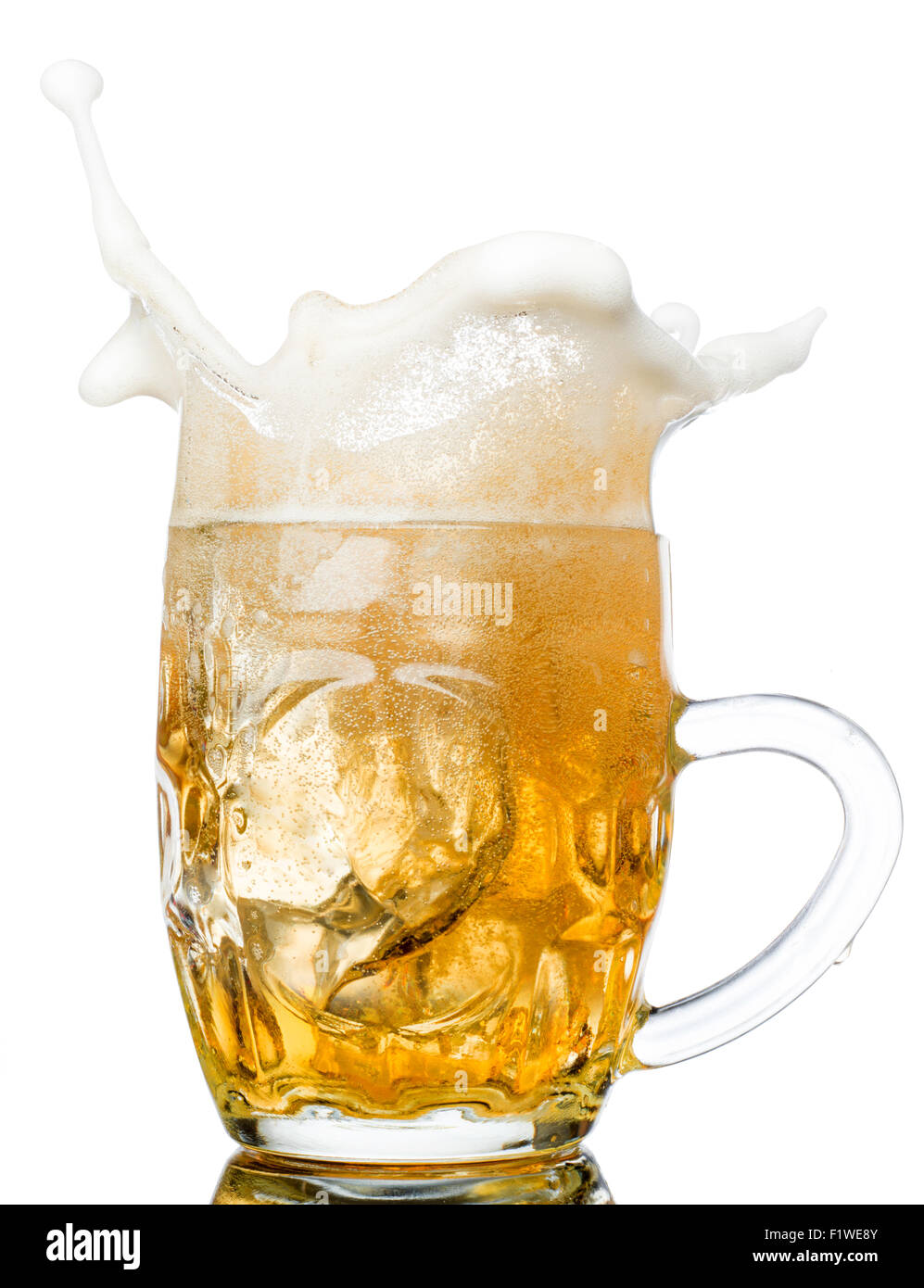 Beer splash in glasses isolated on white Stock Photo - Alamy