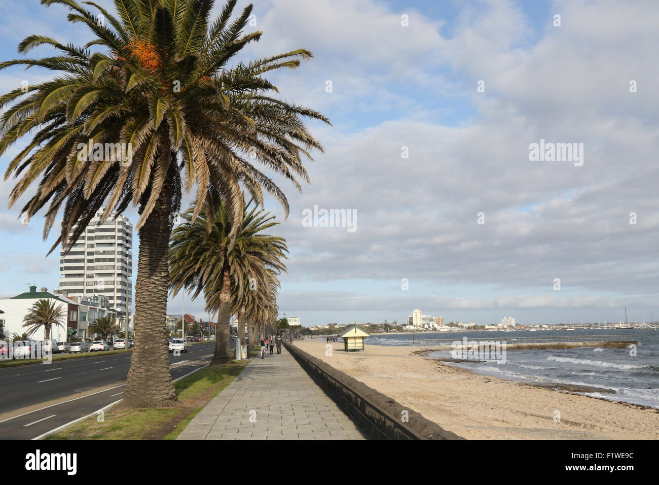 Beaconsfield Pde, the Bayside Trail and Middle Park Beach in Melbourne ...