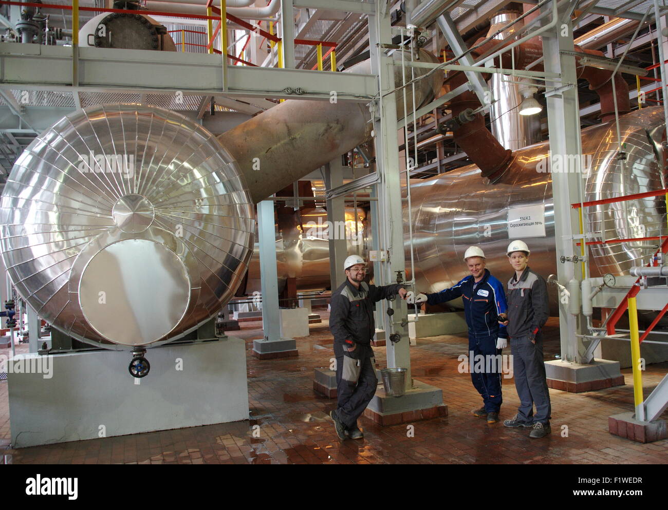 Production Sulfuric Acid Stock Photos & Production Sulfuric Acid Stock ...