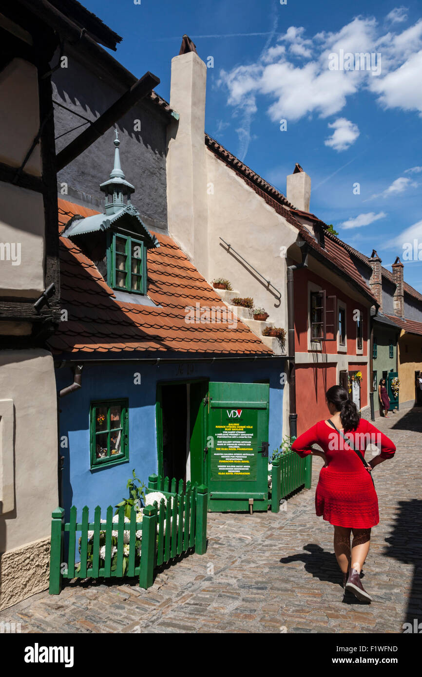 Golden Lane within the walls of Prague Castle, Czech Republic Stock ...