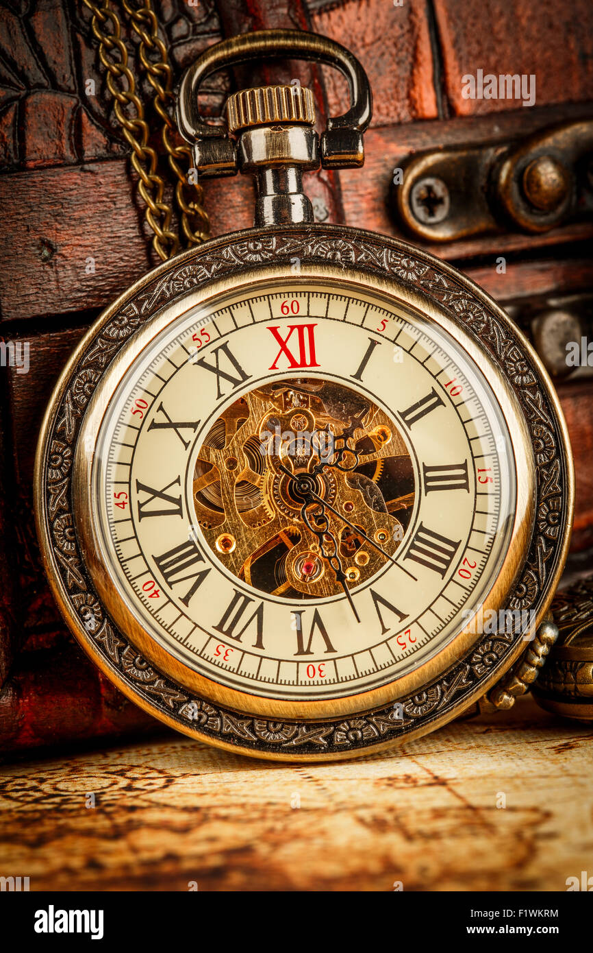 Vintage Antique pocket watch. Vintage grunge still life Stock Photo - Alamy