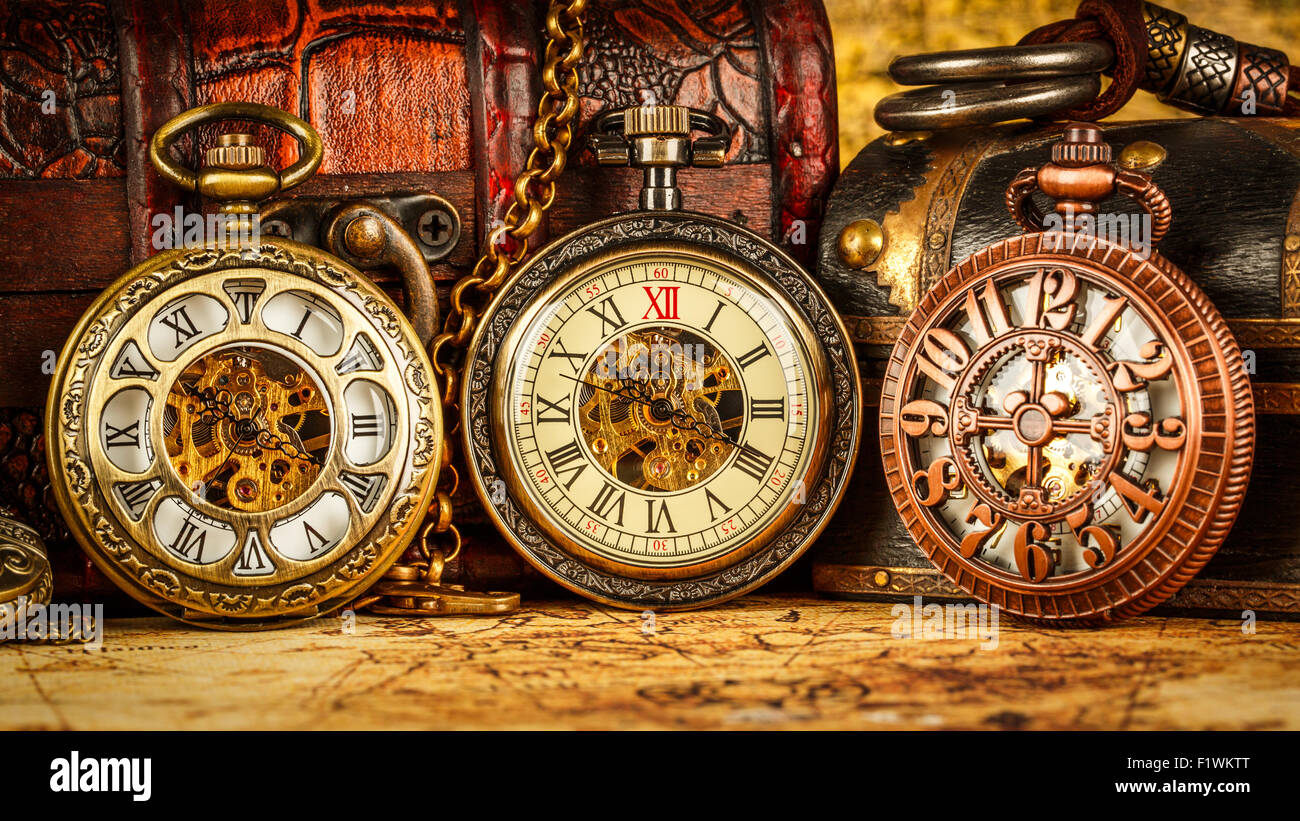 Vintage Antique pocket watch. Vintage grunge still life Stock Photo - Alamy