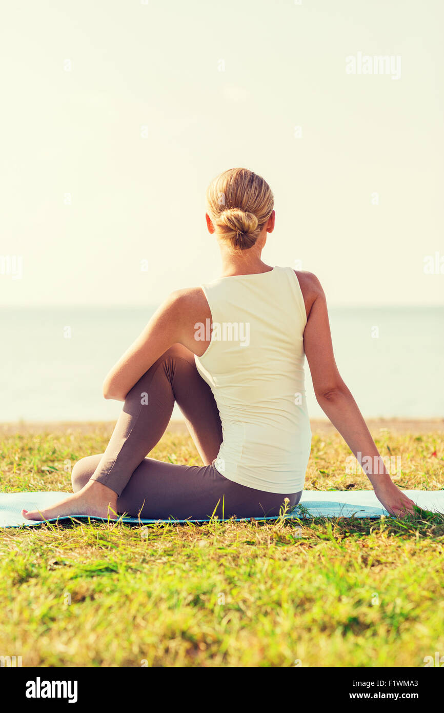 Woman coach rear view hi-res stock photography and images - Alamy