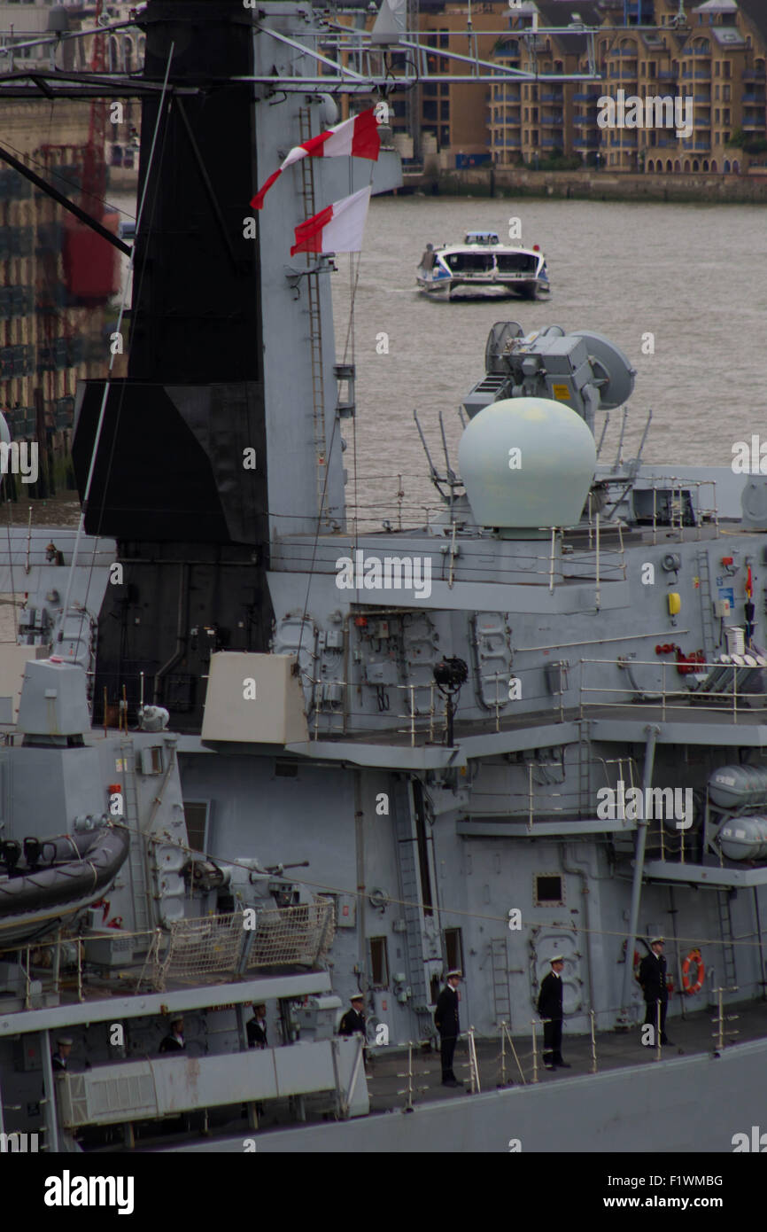 Hms portland f79 hi-res stock photography and images - Alamy
