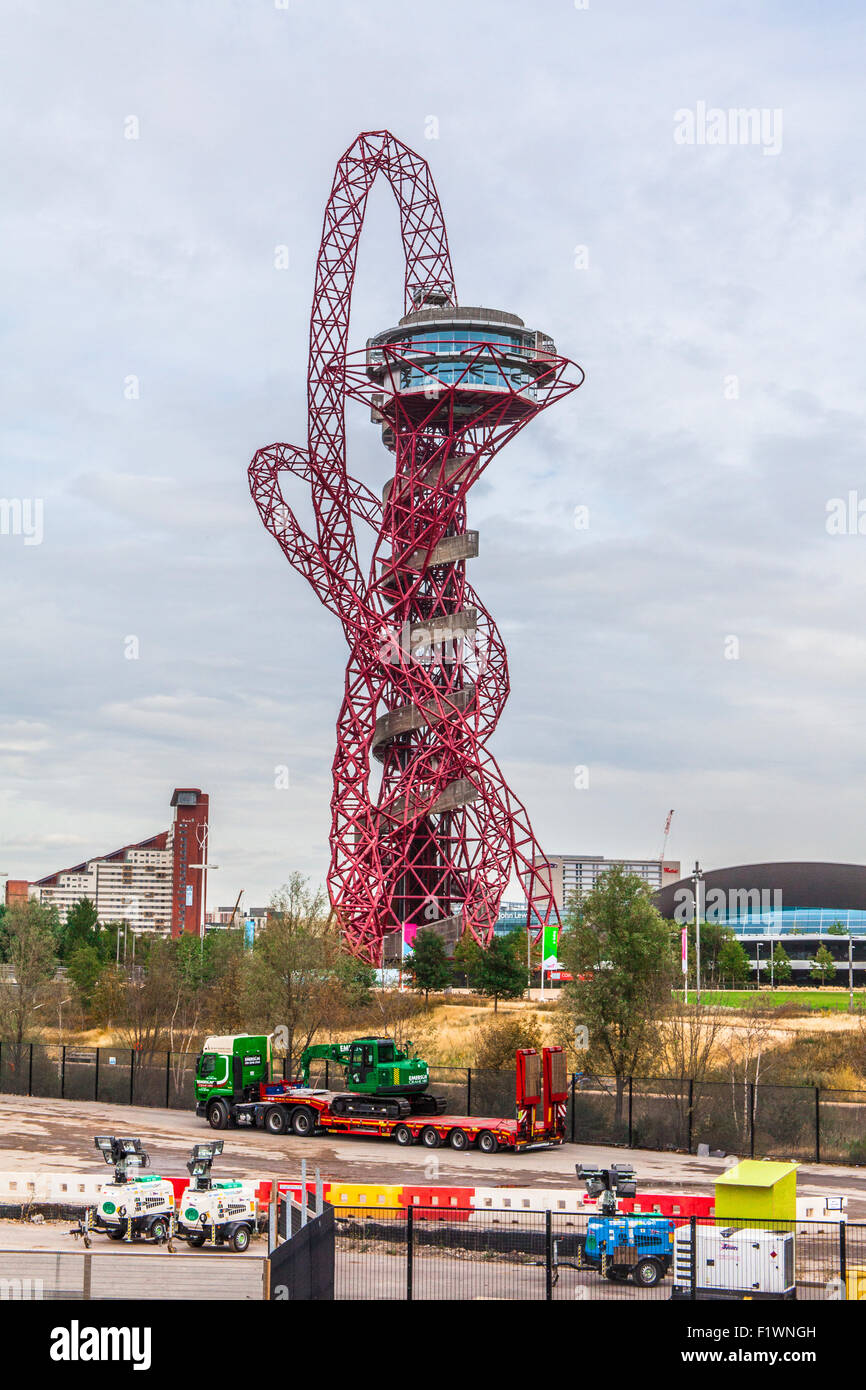 Mittal tower hi-res stock photography and images - Alamy