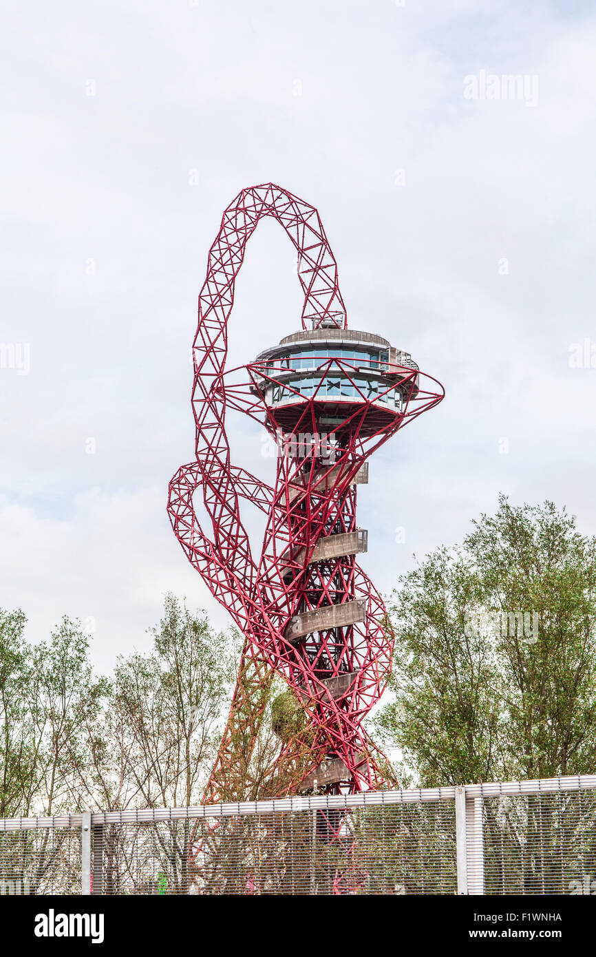 Arcelor Mittal Orbit tower in the 2012 London Olympic park, Stratford ...