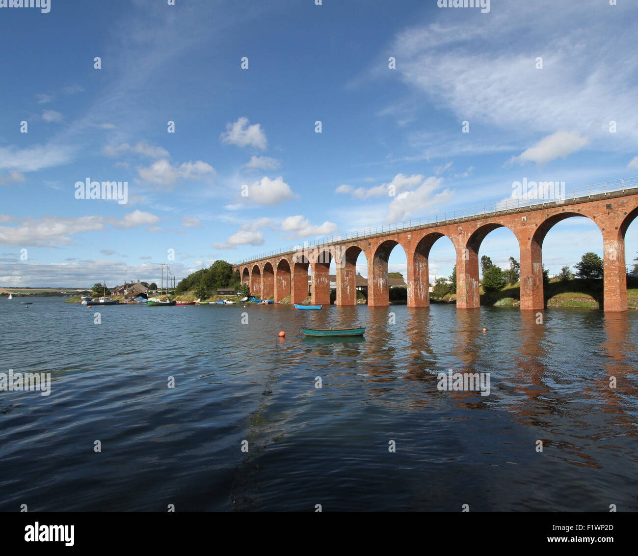 Viaduct montrose scotland hi-res stock photography and images - Alamy