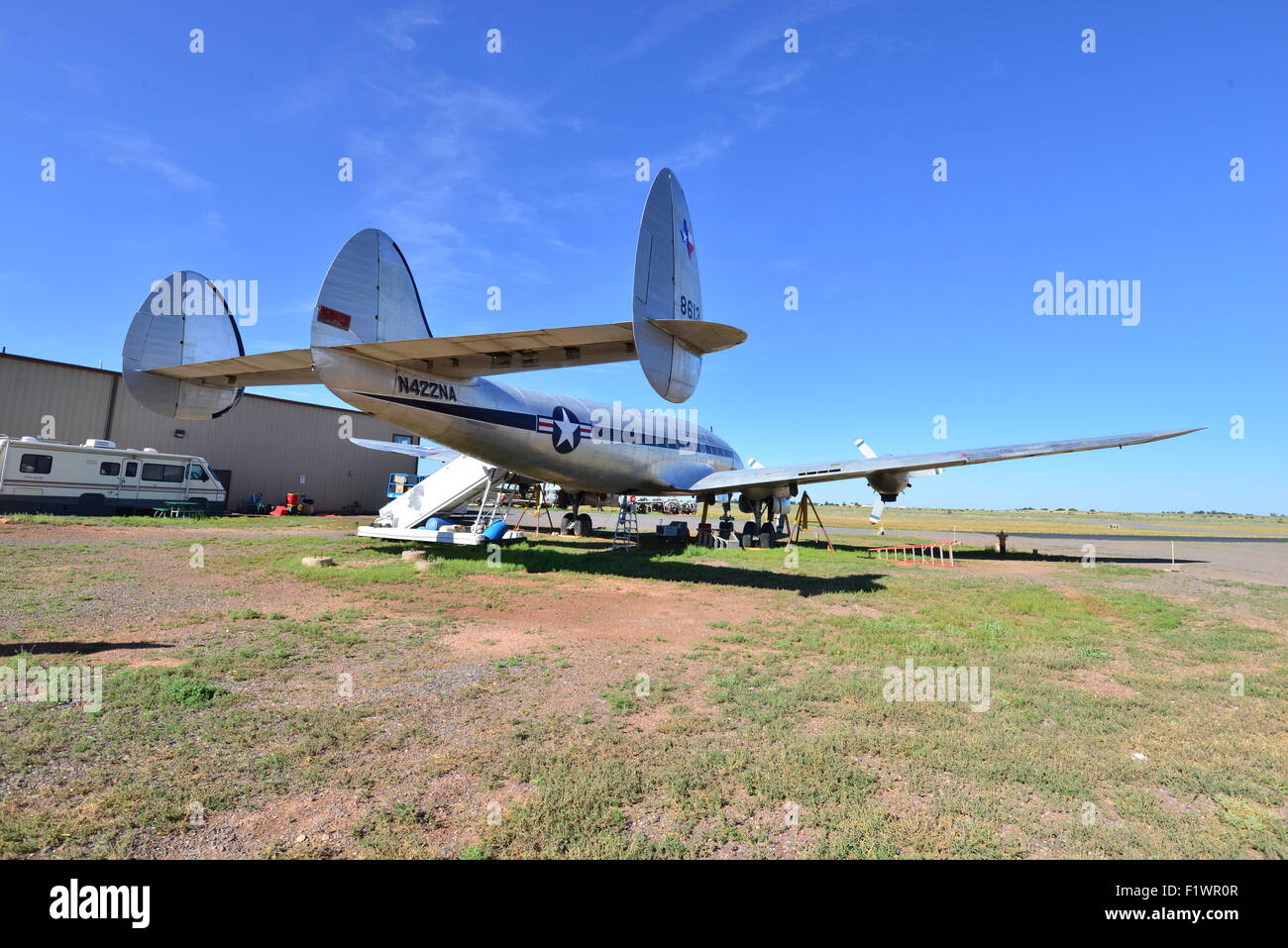 1950s general macarthur hi-res stock photography and images - Alamy