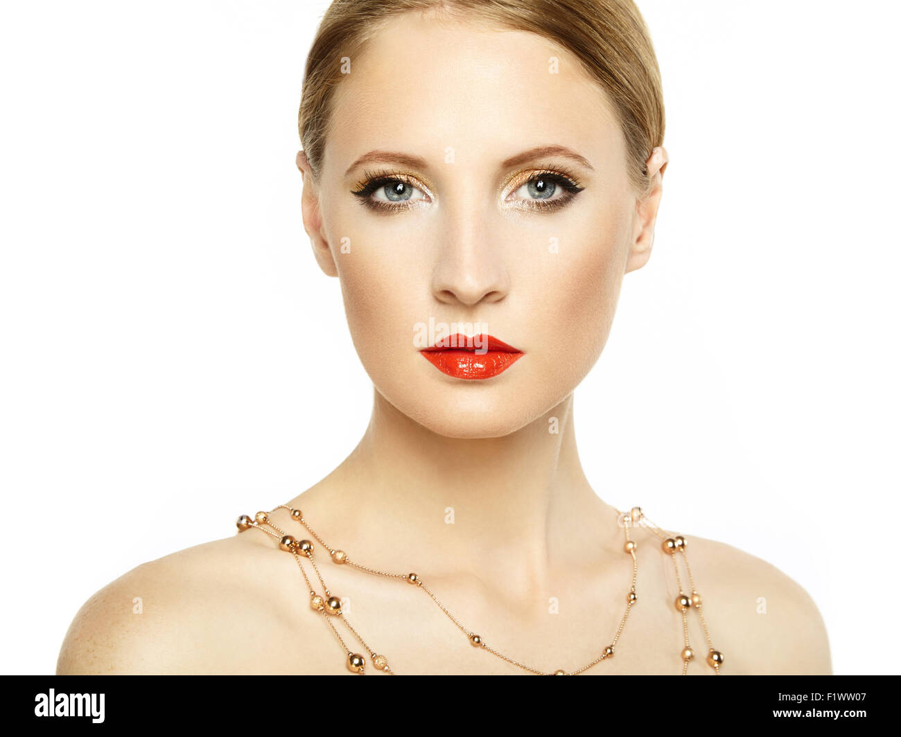 Beautiful woman face. Perfect makeup. Beauty portrait Stock Photo - Alamy