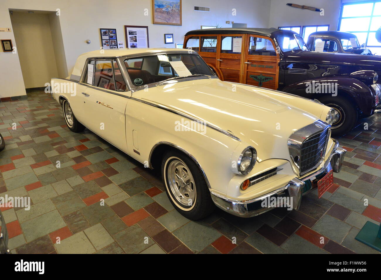 Studebaker hawk hi-res stock photography and images - Alamy