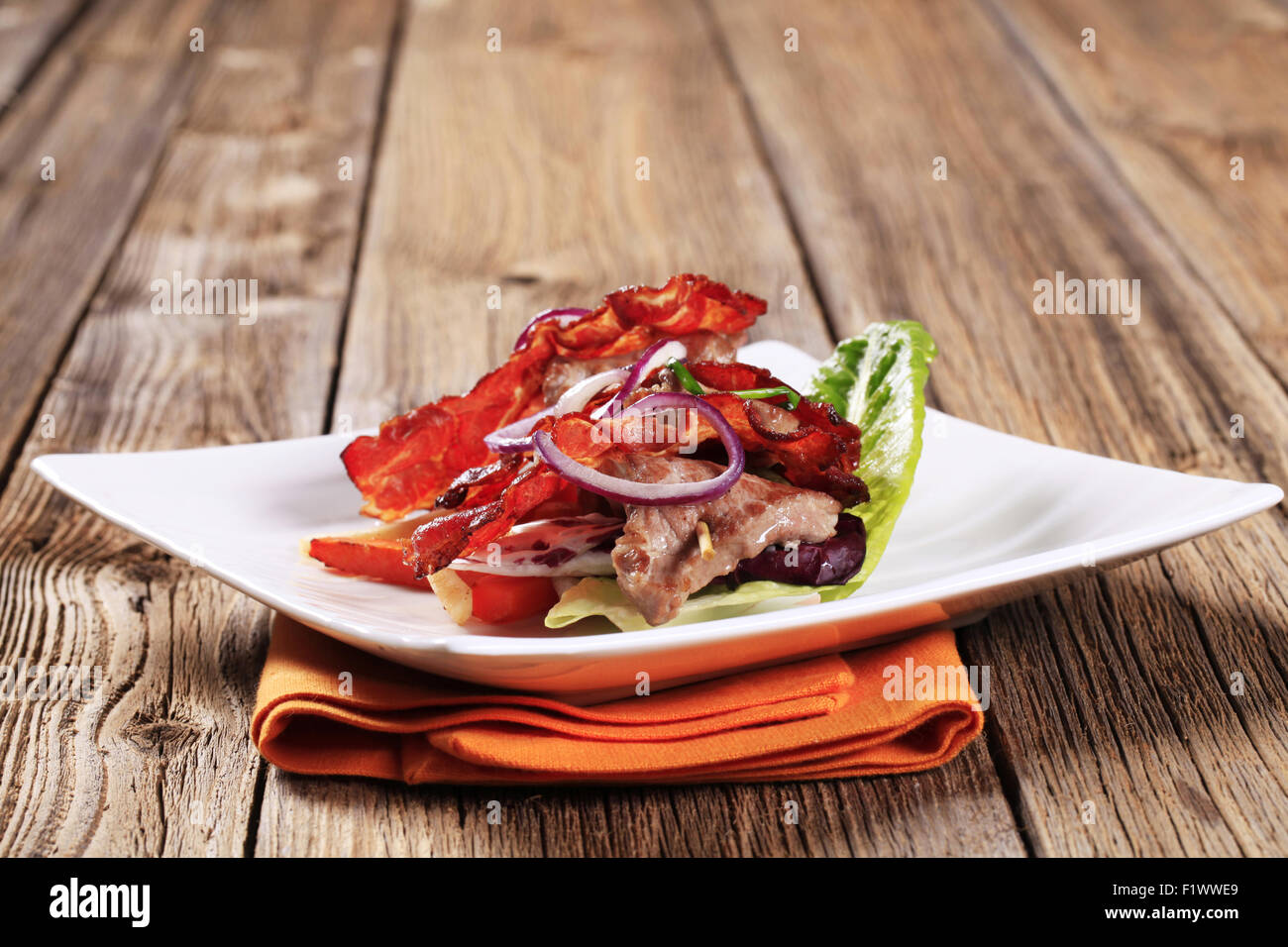 Meat and vegetable skewer hi-res stock photography and images - Alamy